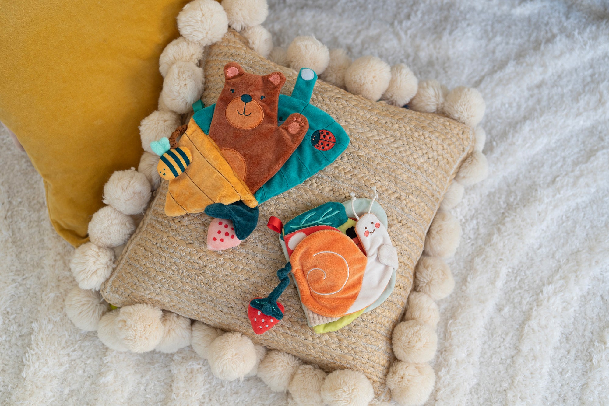 Happy Hive Sensory Book – Manhattan Toy